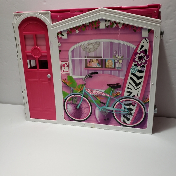 Barbie | Toys | 209 Barbie Glam Vacation Beach House Fold Out N Go ...